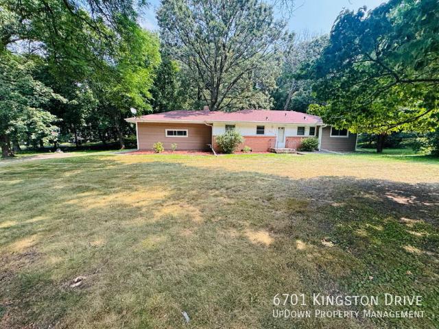 3 BR, 1.5 BA Apartment 6701 Kingston Drive, Eden Prairie, MN 55346