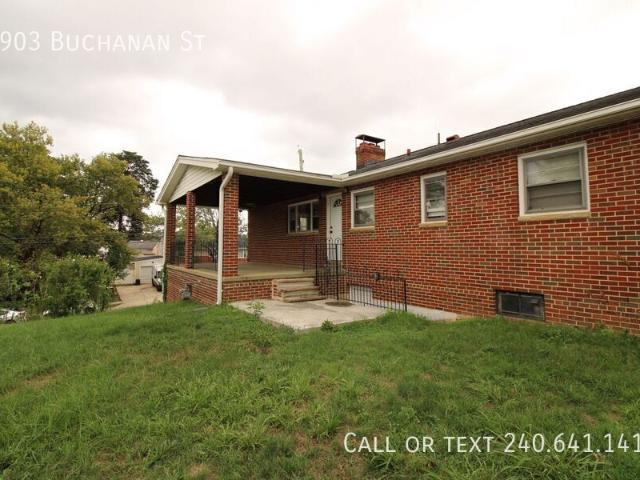 3 BR, 1.5 BA Apartment 6903 Buchanan St, Hyattsville, MD 20784