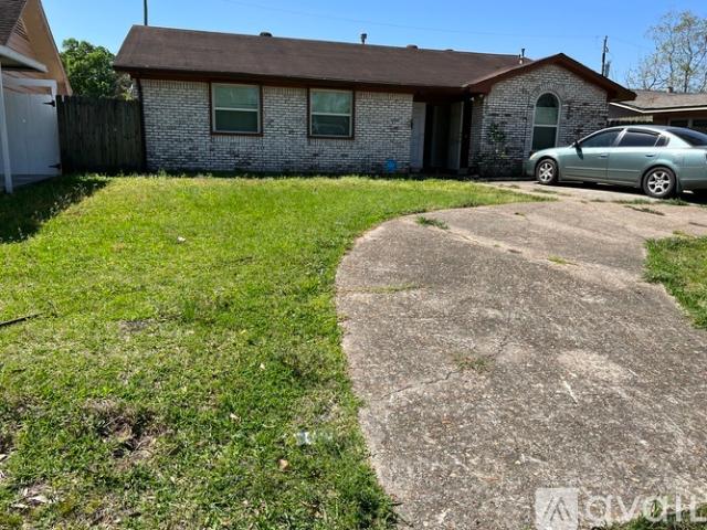3 BR, 1.5 BA Apartment 705 Harold Ln, Baytown, TX 77521