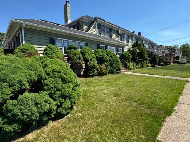 3 BR, 1.5 BA Apartment 725 Westfield Ave, Unit 1, Elizabeth, NJ 07208