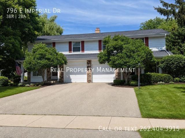 3 BR, 1.5 BA Apartment 796 E Imperial Dr, Hartland, WI 53029