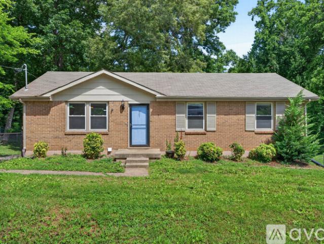 3 BR, 1.5 BA Apartment 807 Pollard Road, Clarksville, TN 37042