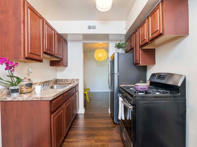 3 BR, 1.5 BA Apartment 8100 15th Ave Unit 8127 102, Hyattsville, MD 20783