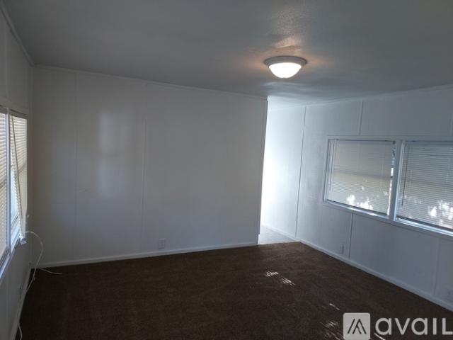 3 BR, 1.5 BA Apartment 826 Queens Dr, Tool, TX 75143