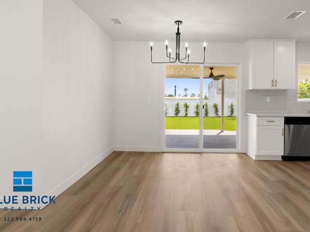 3 BR, 1.5 BA Apartment 8759 Snowden Ave, Pacoima, CA 91331