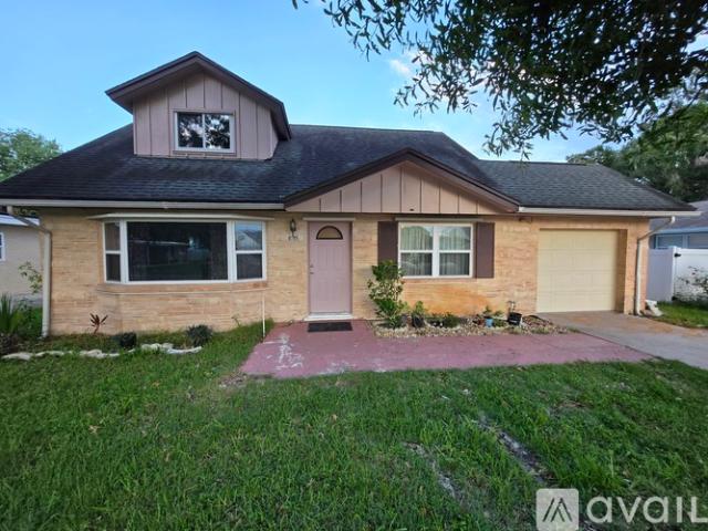 3 BR, 1.5 BA Apartment 8785 92nd Street, Seminole, FL 33777