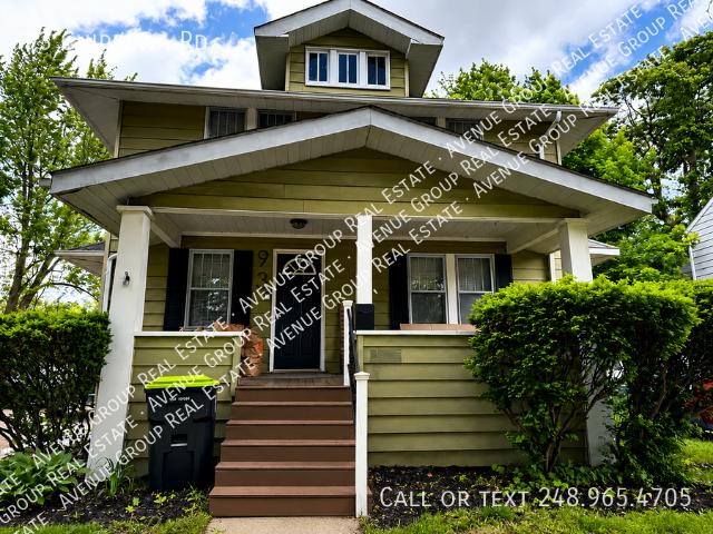 3 BR, 1.5 BA Apartment 93 Chippewa Rd, Pontiac, MI 48341