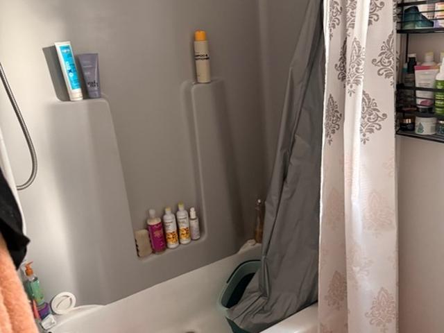3 BR, 1.5 BA Apartment 9427 East University Drive Lot 49, Mesa, AZ 85207