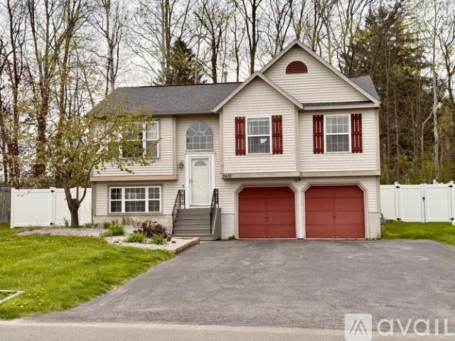 3 BR, 1.5 BA Apartment 9430 Birch Tree Road, Brewerton, NY 13029
