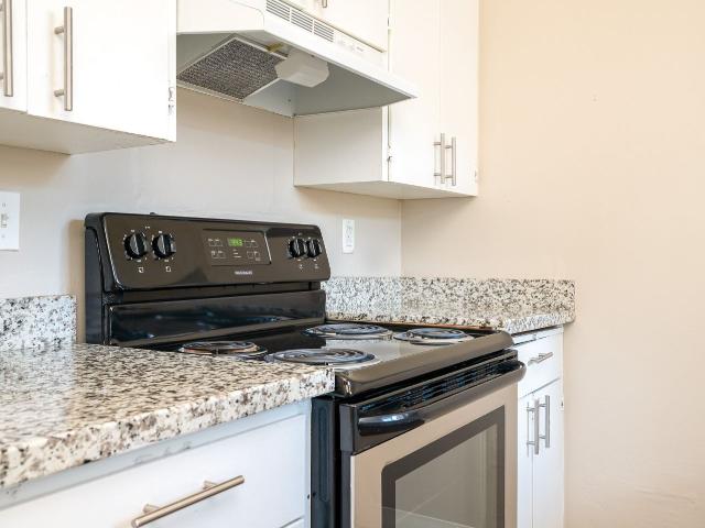 3 BR, 1.5 BA Apartment 9685 Southwest Johnson Street Unit 36R, Portland, OR 97223