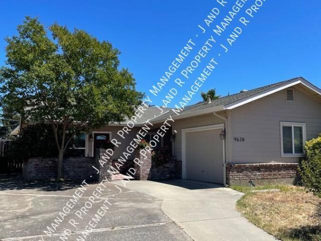 3 BR, 1.5 BA Apartment 9628 Helio Drive, Sacramento, CA 95827