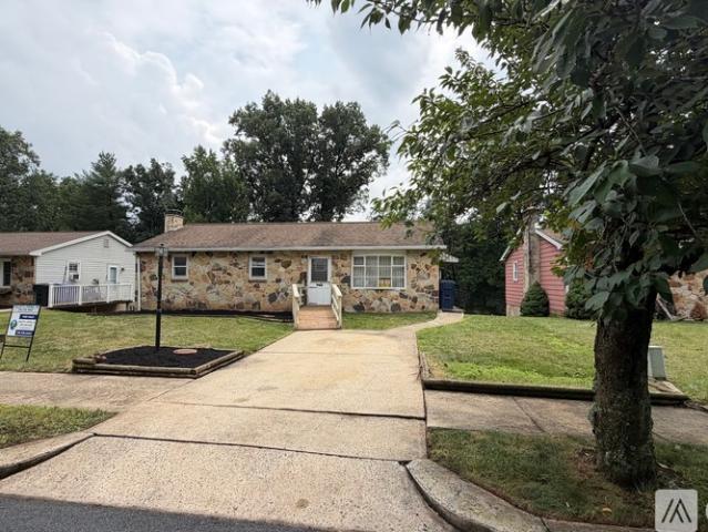3 BR, 1.8 BA Apartment 2516 Berkley Rd, Reading, PA 19605