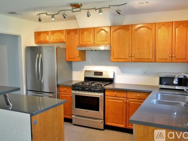 3 BR, 1.8 BA Apartment 37 Dale Lane, Redlands, CA 92373
