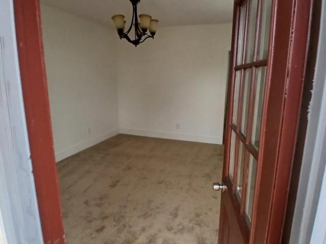 3 Br, 1 bath, Townhouse/Brownstone/RowHouse 1313 Virginia Ave