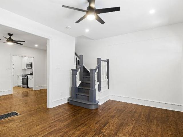 3 Br, 1 bath, Townhouse/Brownstone/RowHouse 1329 S Lindenwood Street