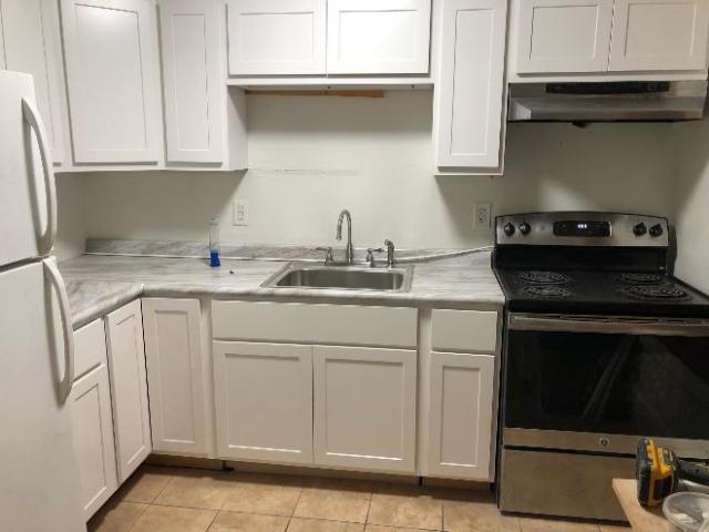 3 Br, 1 bath, Townhouse/Brownstone/RowHouse 14 Randolph Pl