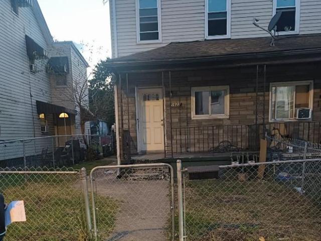 3 Br, 1 bath, Townhouse/Brownstone/RowHouse 1623 3rd Ave