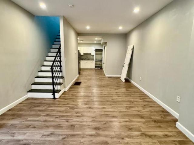 3 Br, 1 bath, Townhouse/Brownstone/RowHouse 1715 N Bailey St