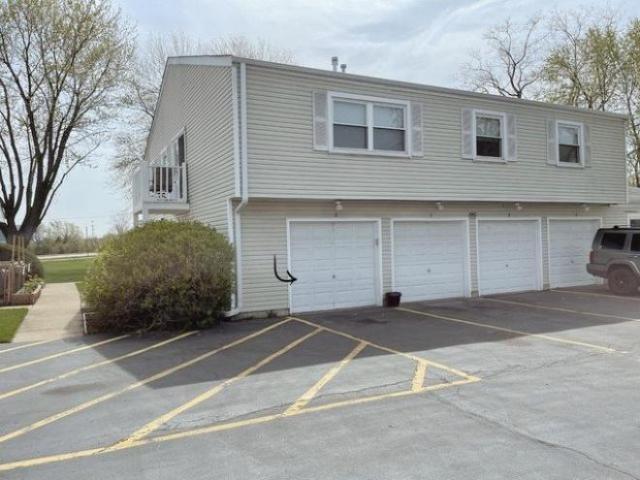 3 Br, 1 bath, Townhouse/Brownstone/RowHouse 195 Thomas Ct