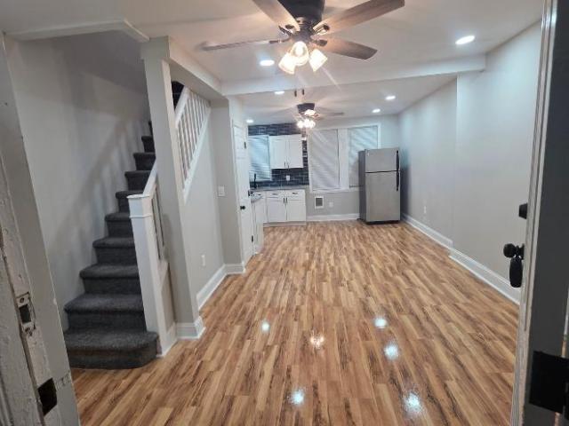 3 Br, 1 bath, Townhouse/Brownstone/RowHouse 2055 Carver St