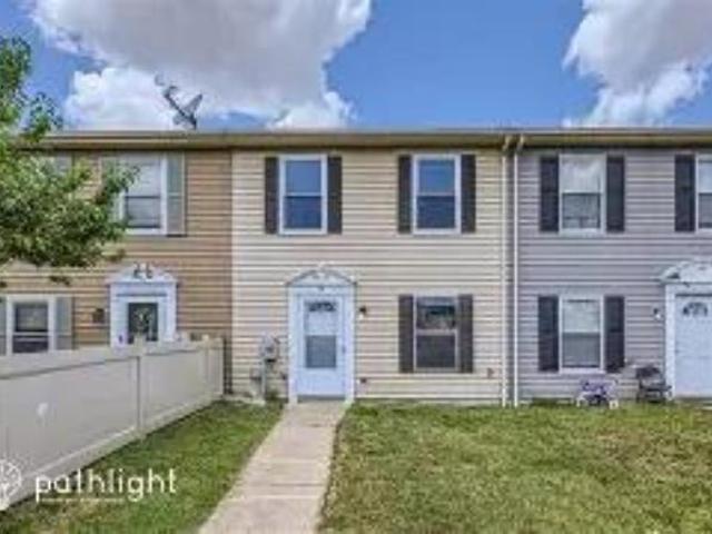 3 Br, 1 bath, Townhouse/Brownstone/RowHouse 21 Holcumb Ct