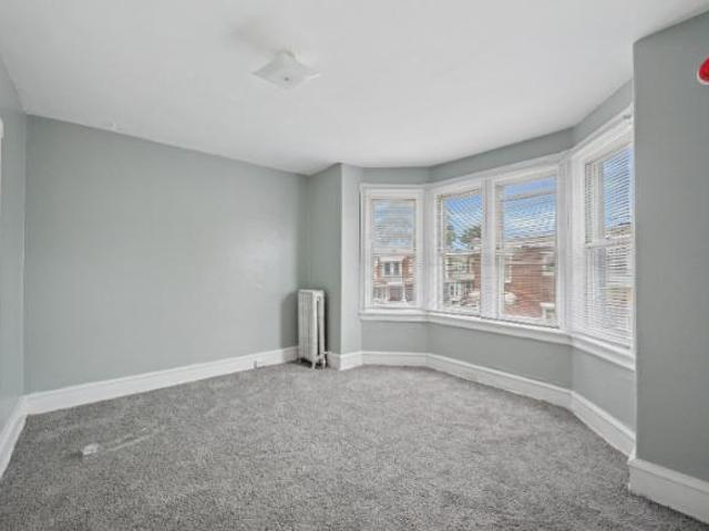 3 Br, 1 bath, Townhouse/Brownstone/RowHouse 228 N Edgewood St