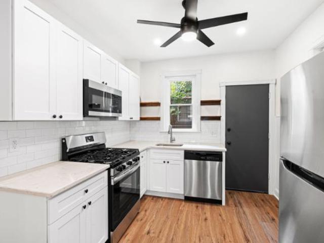 3 Br, 1 bath, Townhouse/Brownstone/RowHouse 2528 S 63rd Street