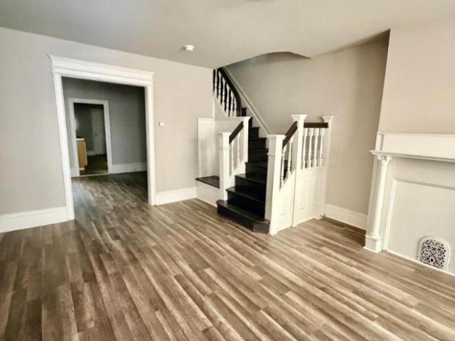 3 Br, 1 bath, Townhouse/Brownstone/RowHouse 27 N Edgewood St