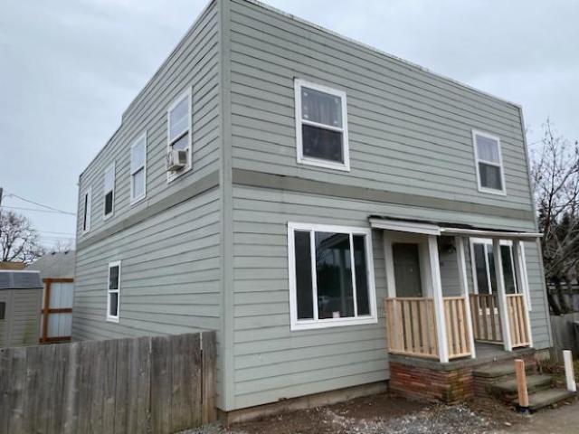 3 Br, 1 bath, Townhouse/Brownstone/RowHouse 3238 Knox Butte Ave