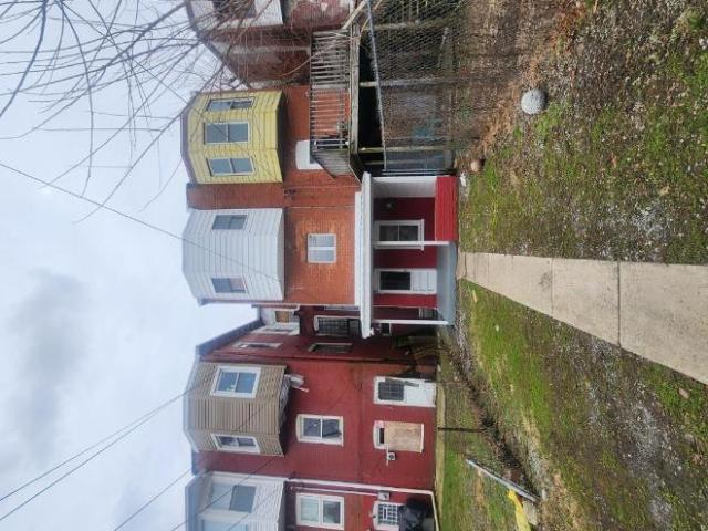 3 Br, 1 bath, Townhouse/Brownstone/RowHouse 3908 5th Ave