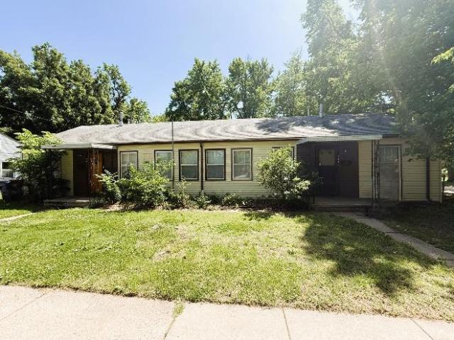 3 Br, 1 bath, Townhouse/Brownstone/RowHouse 4001 E Whitney