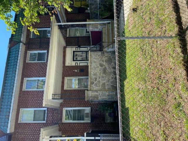 3 Br, 1 bath, Townhouse/Brownstone/RowHouse 4009 W Cold Spring Ln