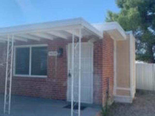 3 Br, 1 bath, Townhouse/Brownstone/RowHouse 4634 East Montecito Street