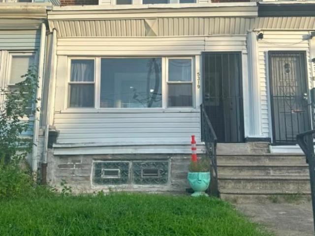 3 Br, 1 bath, Townhouse/Brownstone/RowHouse 5319 Charles St