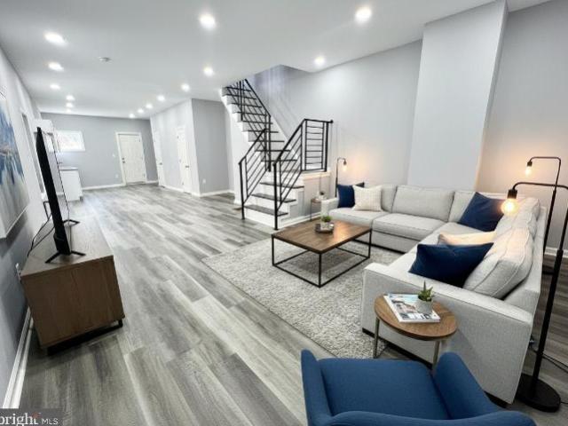 3 Br, 1 bath, Townhouse/Brownstone/RowHouse 5532 Chancellor Street