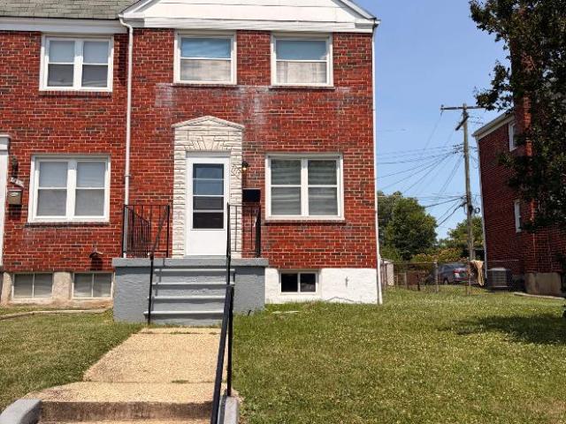 3 Br, 1 bath, Townhouse/Brownstone/RowHouse 7713 Hillsway Ave