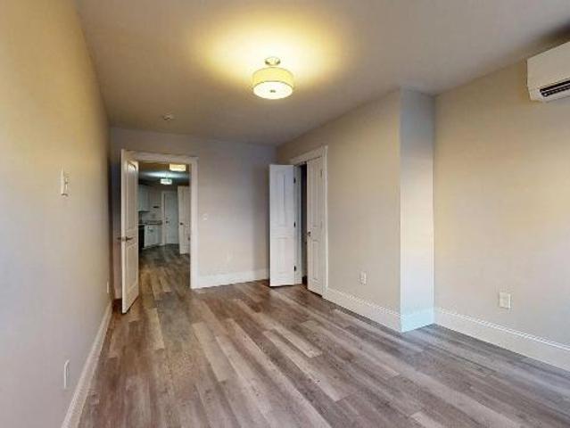 3 Br, 1 bath, Apartment 108 Meridian Street