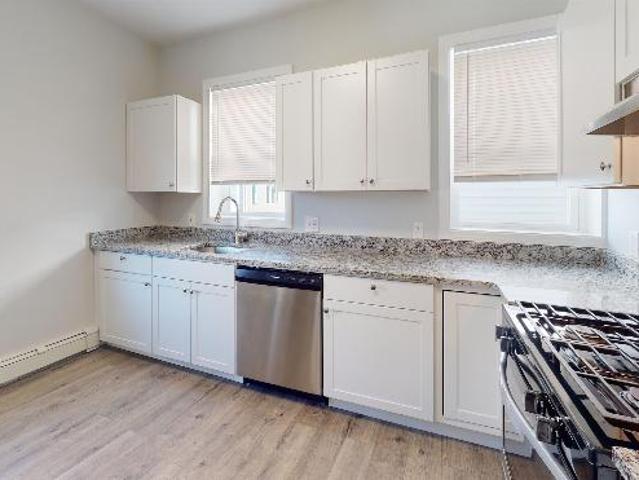 3 Br, 1 bath, Apartment 108 Boston Street