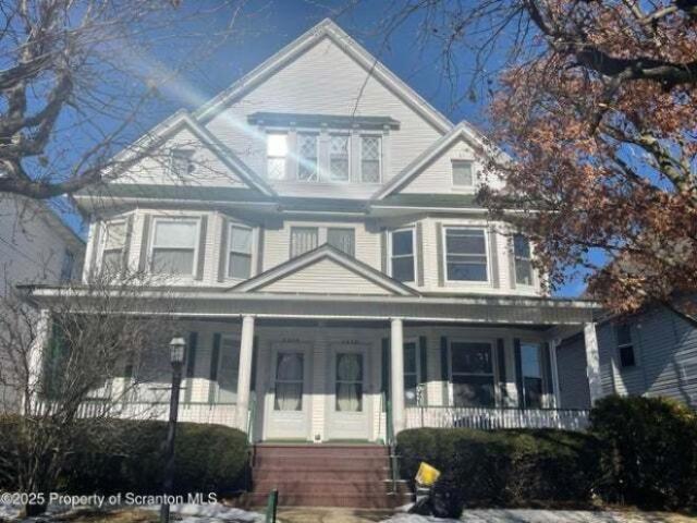 3 Br, 1 bath, Apartment 1218 Schlager Street