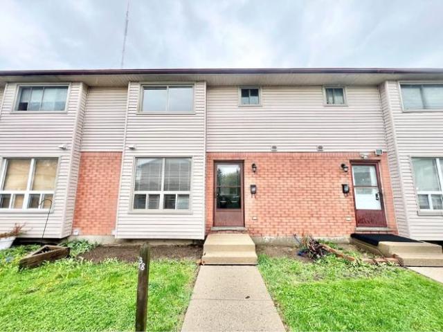 3 Br, 1 bath, Apartment 135 Belmont Drive