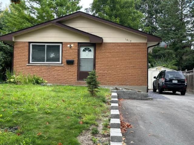 3 Br, 1 bath, Apartment 1612 Cherryhill Road