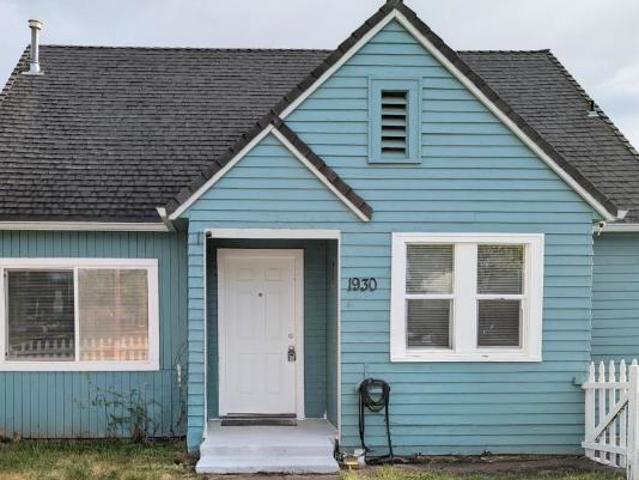 3 Br, 1 bath, Apartment 1930 Lana Ave NE
