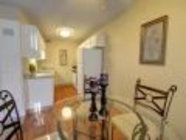 3 Br, 1 bath, Apartment 2041 Southgate Road
