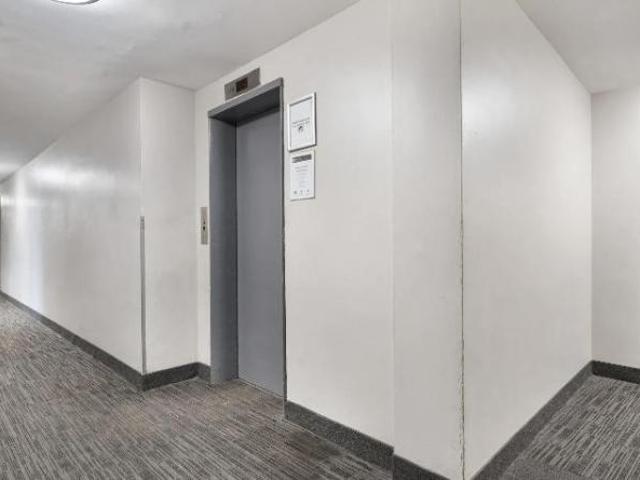 3 Br, 1 bath, Apartment 205 Morningside Ave