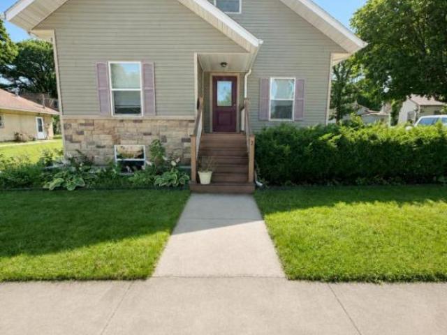 3 Br, 1 bath, Apartment 202 Plain Street