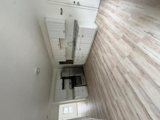 3 Br, 1 bath, Apartment 2205 South Main Street
