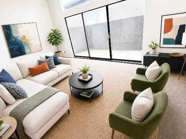 3 Br, 1 bath, Apartment 235 West Chestnut Street/140 West Walnut Street