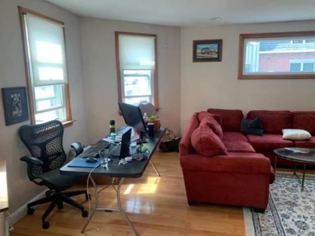 3 Br, 1 bath, Apartment 24 P St