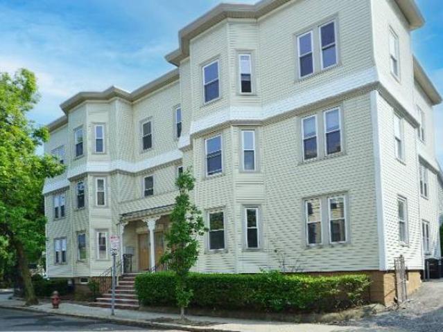 3 Br, 1 bath, Apartment 2 Ivaloo St