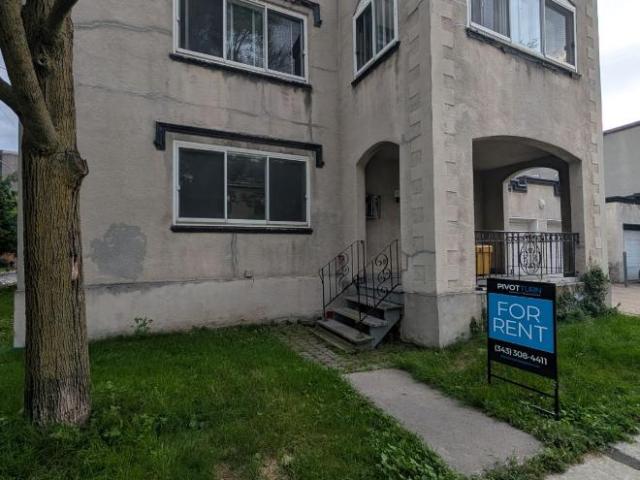 3 Br, 1 bath, Apartment 324 Laurier Avenue East